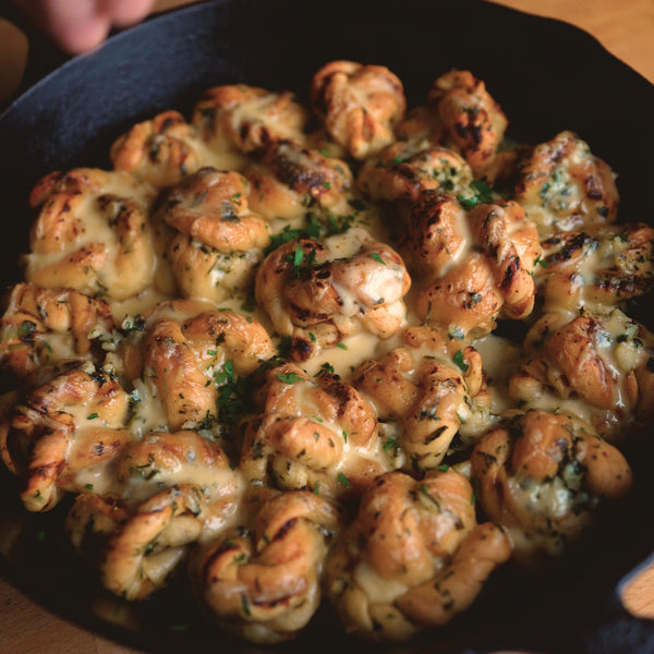 Cheesy, Spicy, Garlic Knots - Dibble Foods